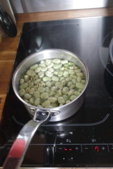 Comment préparer les fèves fraiches , pas à pas en photo