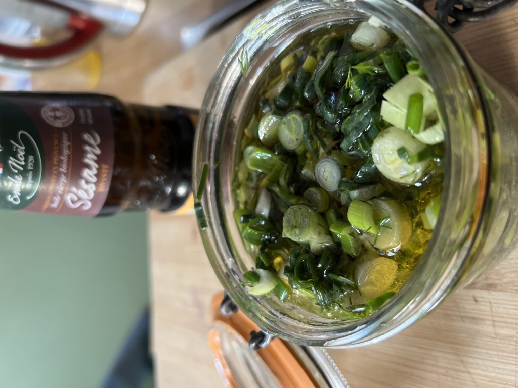 Condiment au vert de poireaux à la japonaise - Cookingout